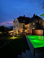 Piscina exterior sazonal 