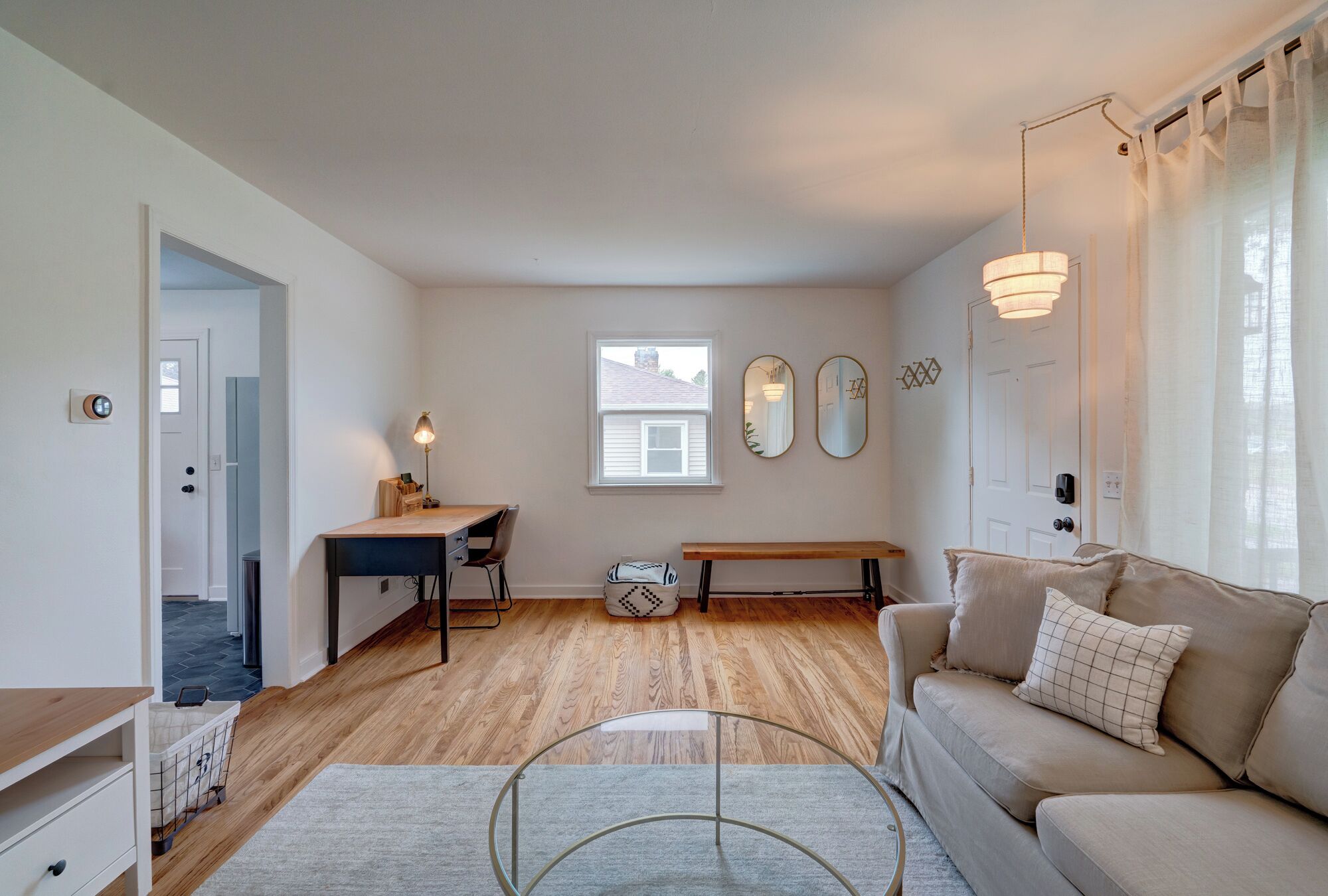 Travel Nurses Modern Bungalow!  Cozy 3 Bedroom Home - Madison, WI