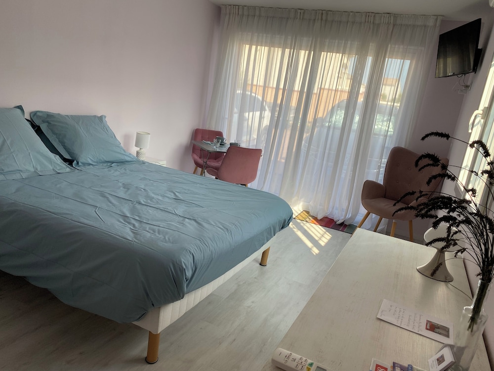 Chambre D'hôtes Chez Marie Pierre
Nouveau Concept De Petit Déj !!
À Découvrir ! - Fleury