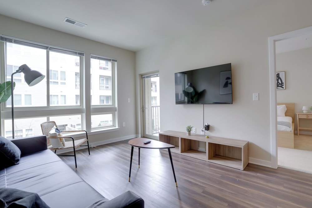 Welcoming Dc Area Apartments - Alexandria, VA