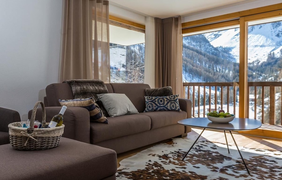 Luxury Apartment, 2 Bedrooms Chalet Rahas A Grimentz - By Mrs Miggins - Zinal