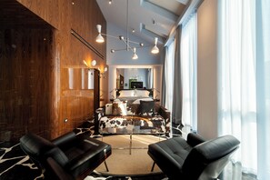 Suite Panorâmica | Minibar com produtos grátis, cofre com capacidade para portátil 