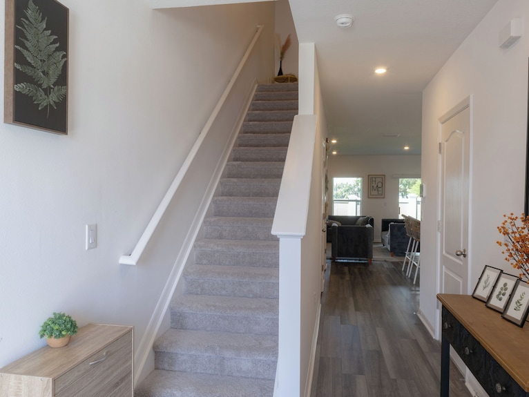 Charming 3-bedroom Townhome With Ac And Wifi In San Antonio - Zephyrhills, FL