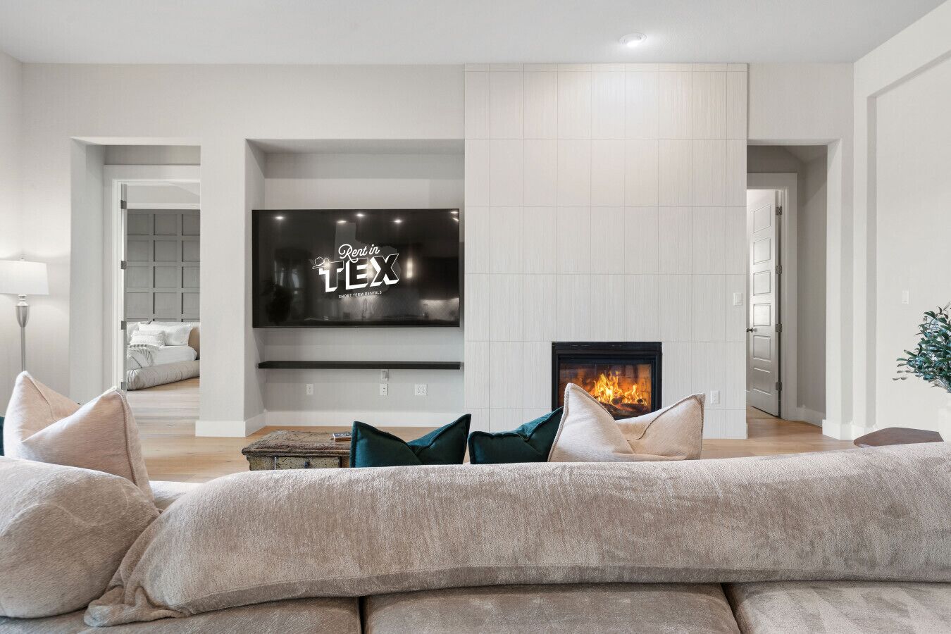 Luxury 4br Escape | Private Cinema & Views - Leander, TX