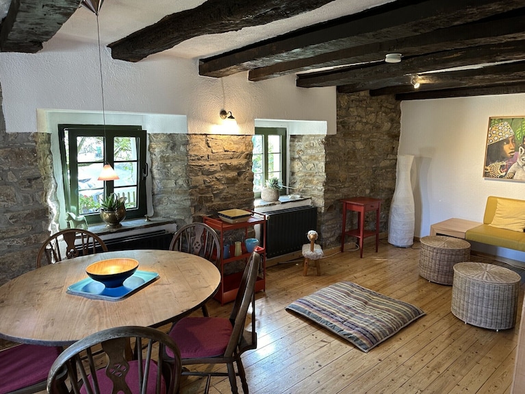 Stilvoll Eingerichtetes 200 Jahre Altes Bruchsteinhaus Mit Garten, Vulkaneifel - Rheinland-Pfalz