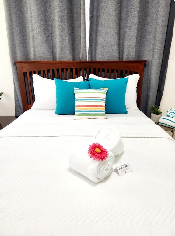 Spacious 3-bedroom Apartment With Beach Walking Access And Great Location. - Luquillo