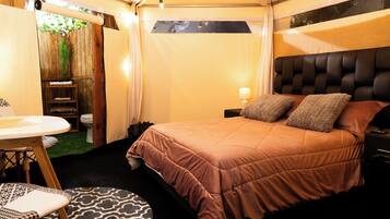 Cabana de Madeira Comfort, vista para a montanha | Roupa de alta qualidade, edredões de penas, minibar, secretária