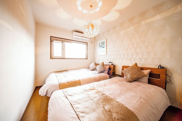 The Beehive 1 - 삿포로시