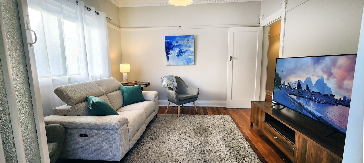 Vibrant Location, Steps From Enmore Road & King Street - Carlton