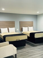 Quarto casal standard, 2 camas de casal, para não fumantes | Roupas de cama premium, individualmente mobiliados, Wi-Fi de cortesia