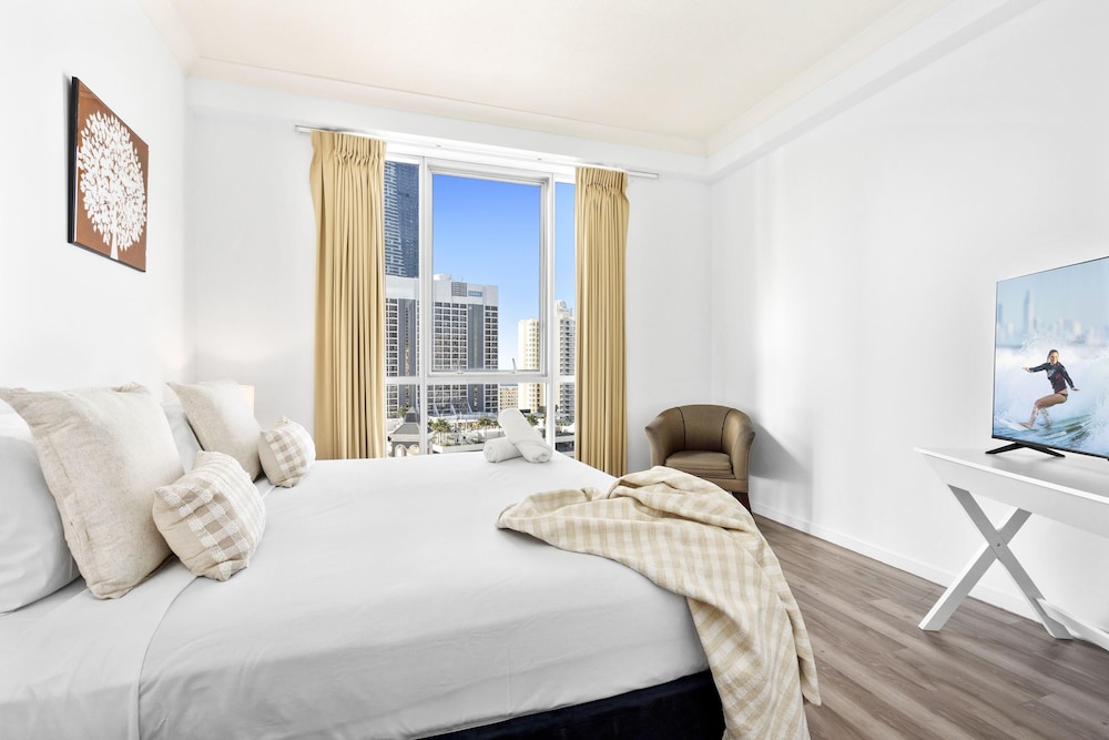 Chevron Renaissance – 3 Bedroom with Ocean View (CHEV 1124 - 2N - NB ...