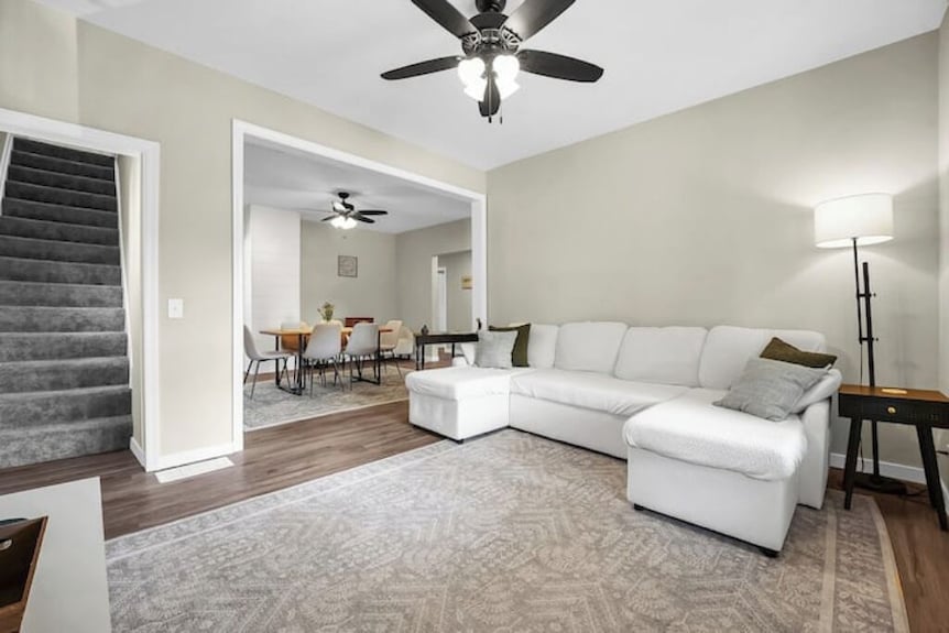 Marjies Retreat With Hot Tub And Swimming Pool - Laurelville, OH
