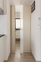 Suite-Estúdio Comfort, pátio | Secretária, secretária adequada para computadores portáteis 