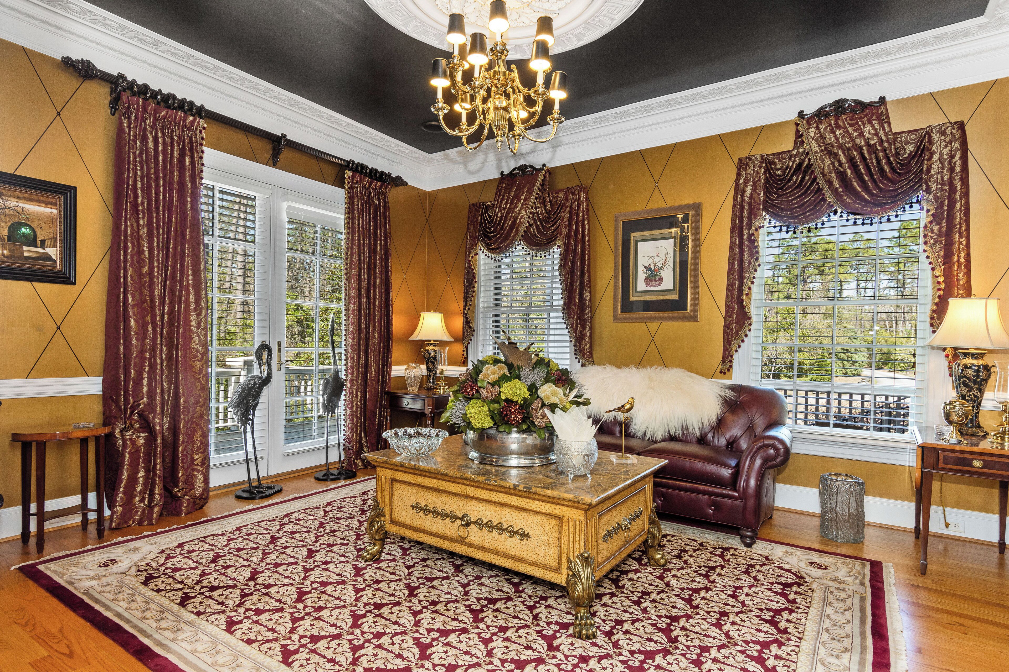 Southern Splendor Luxury Home, 5 Acres, Private Pool & Hot Tub, Boat Dock - Pine Knoll Shores, NC