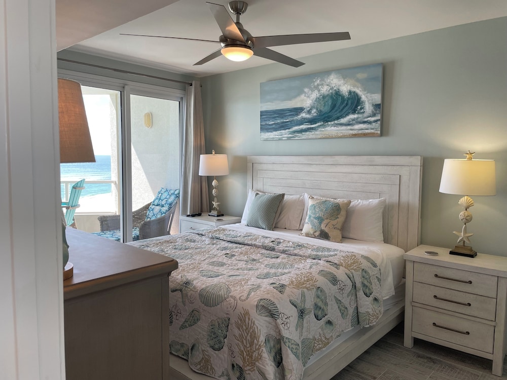 Beautiful Remodel with AMAZING Views and ALL New Furniture - Plus Dog ...