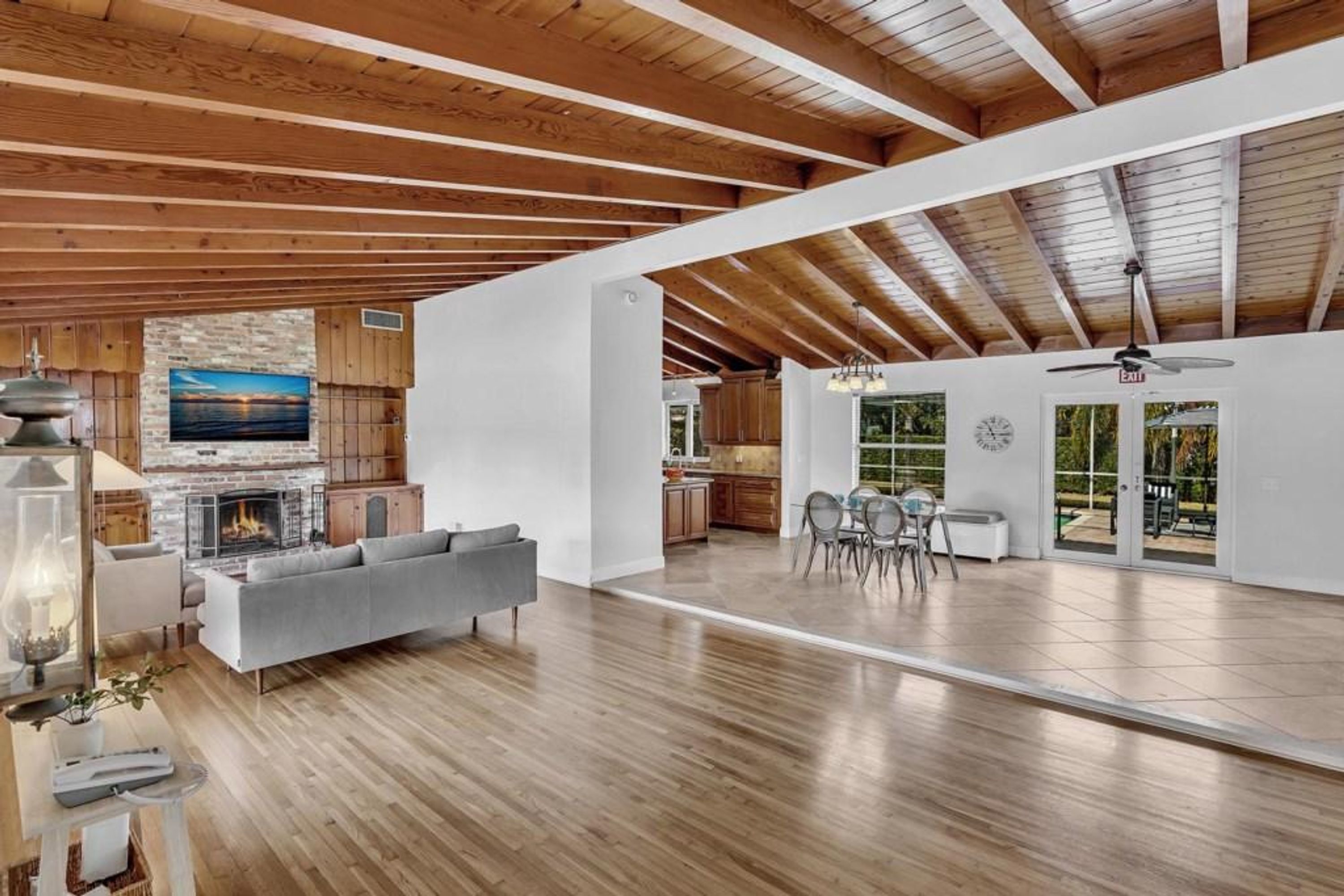 Casa | 3 quartos, secretária, internet de alta velocidade 