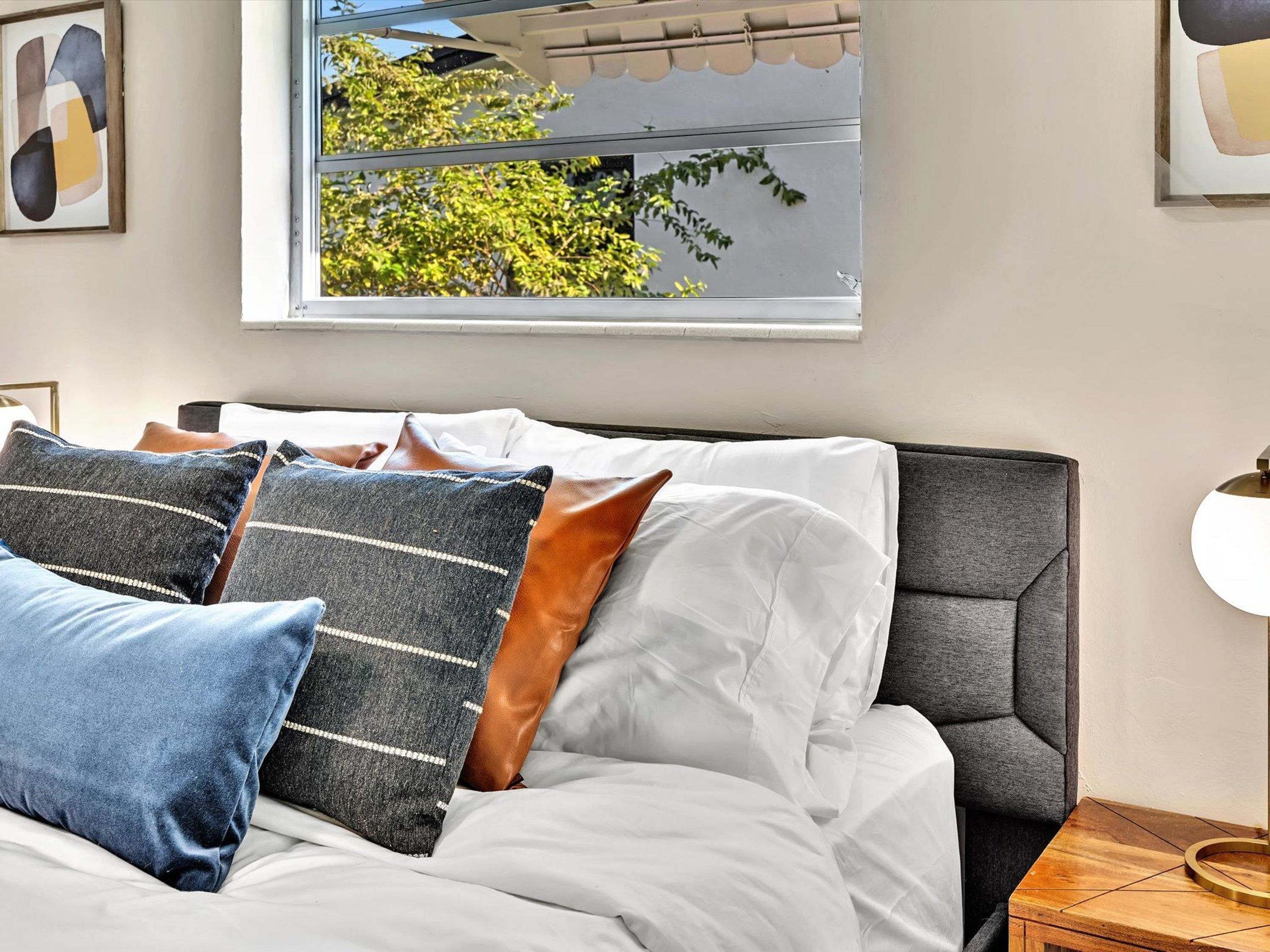 Casa | 3 quartos, escrivaninha, acesso à internet de alta velocidade