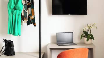 Apartamento luxo, 2 quartos | 2 quartos, escrivaninha, Wi-Fi de cortesia