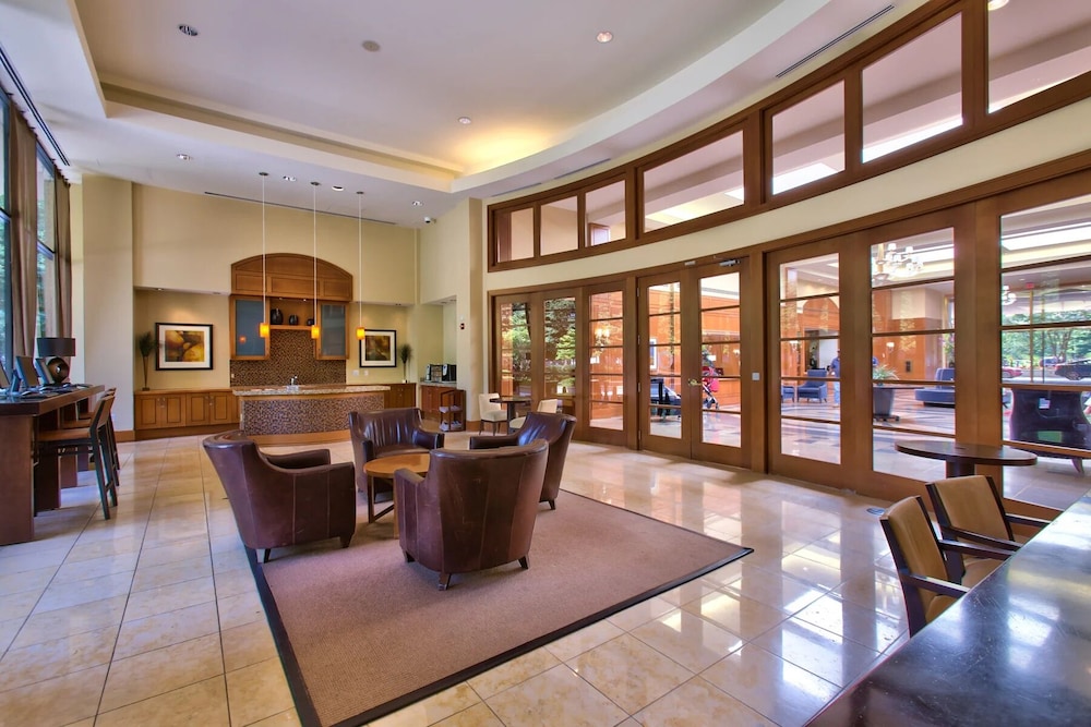 Elegant Apartments Near The Pentagon - Arlington, VA