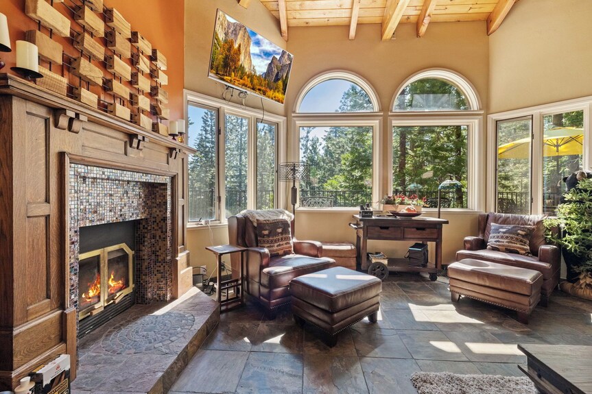 Dardanelle Retreat - 4,200 Sqft, Pets Okay, Pool Table, Games - Swim, Hike, Ski - Californie