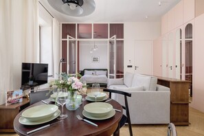 Apartamento, 1 quarto, cozinha | Refeições no quarto