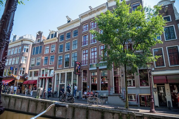 Hotel & Bar Royal Taste Amsterdam - Amsterdam