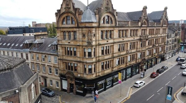 The Hazlitt Apartments - Paisley