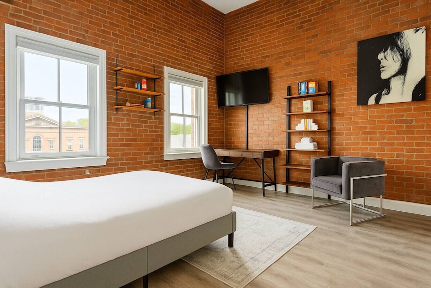 Bright Downtown Studio Near Yale & East Rock! - New Haven, CT