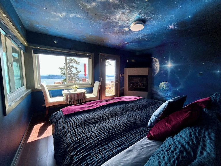 360-degree Incomparable Ocean Views. The Best Viewpoint On Pender Island. - Îles Pender