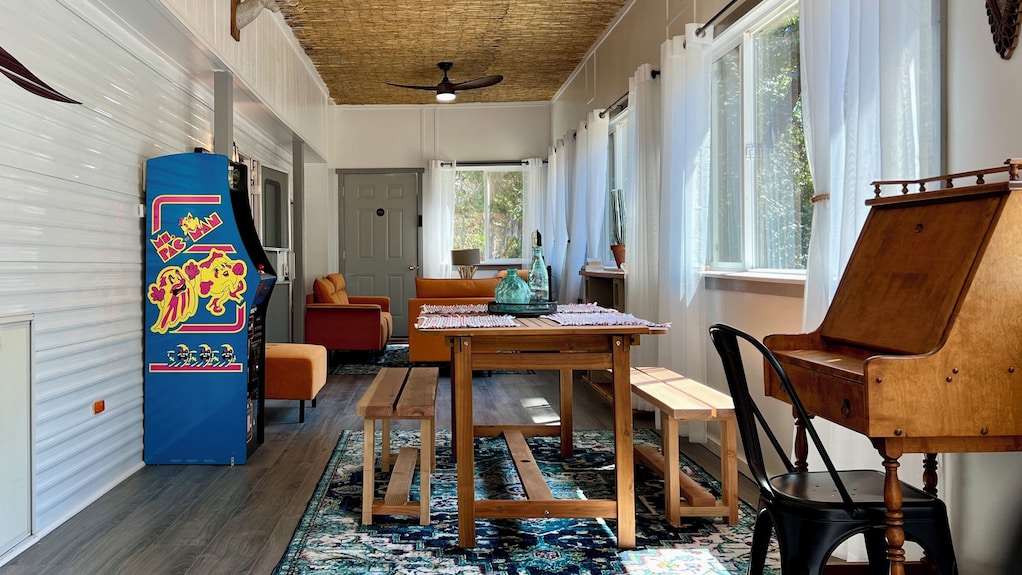 Sequoia: Pine View Trailer-featured On Hgtv! - California