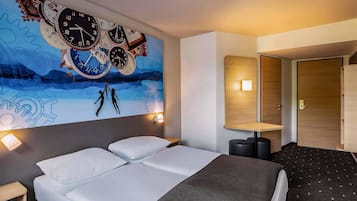 Quarto casal (French bed) | Escrivaninha, quartos à prova de som, Wi-Fi de cortesia, roupa de cama