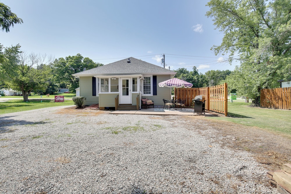 'The Cabernet Cabin' Defiance Home On Katy Trail! - Defiance Ridge Vineyards, Defiance