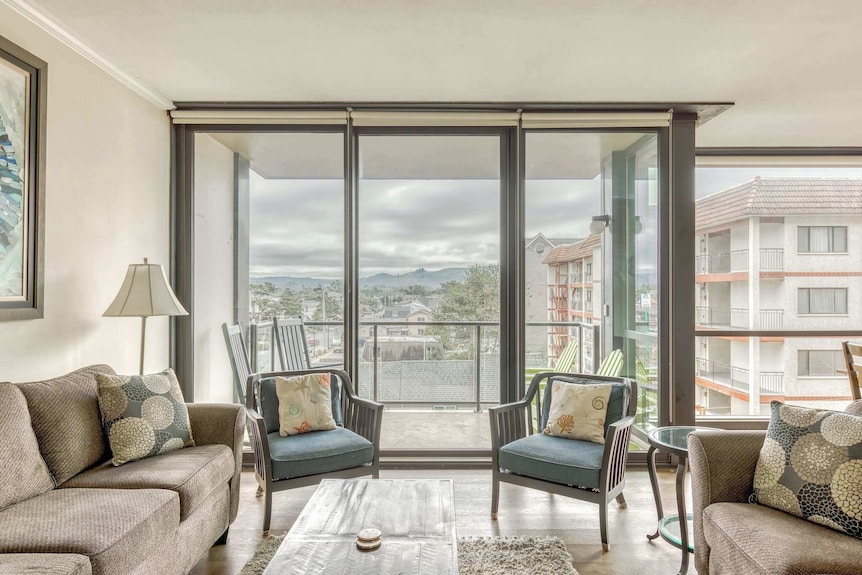 Sand & Sea (314) Blue Sky Tranquility-balcony - Seaside, OR