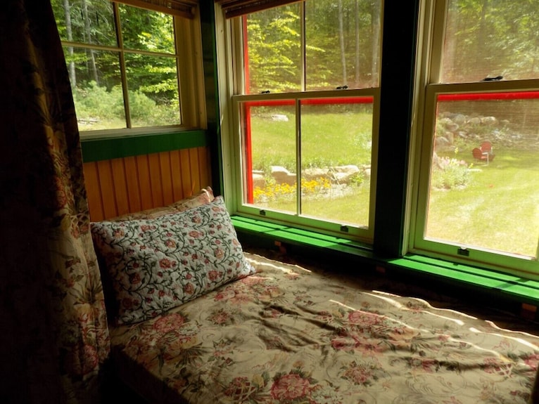 Camp Riverwood On The Hudson River - State of New York