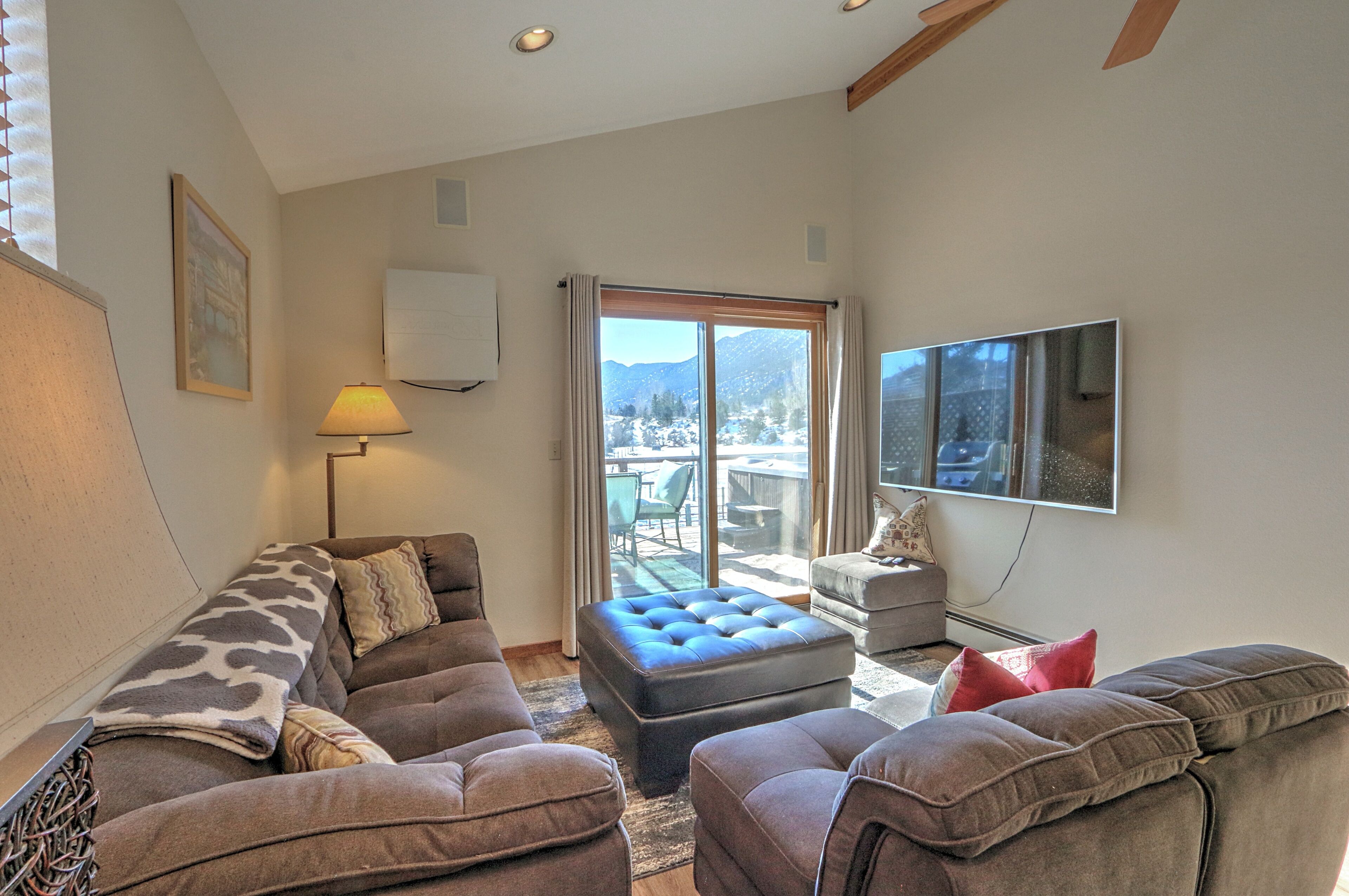 Hot Tub With Amazing Views, Game Room, Family Friendly, Central Location - Carbondale, CO