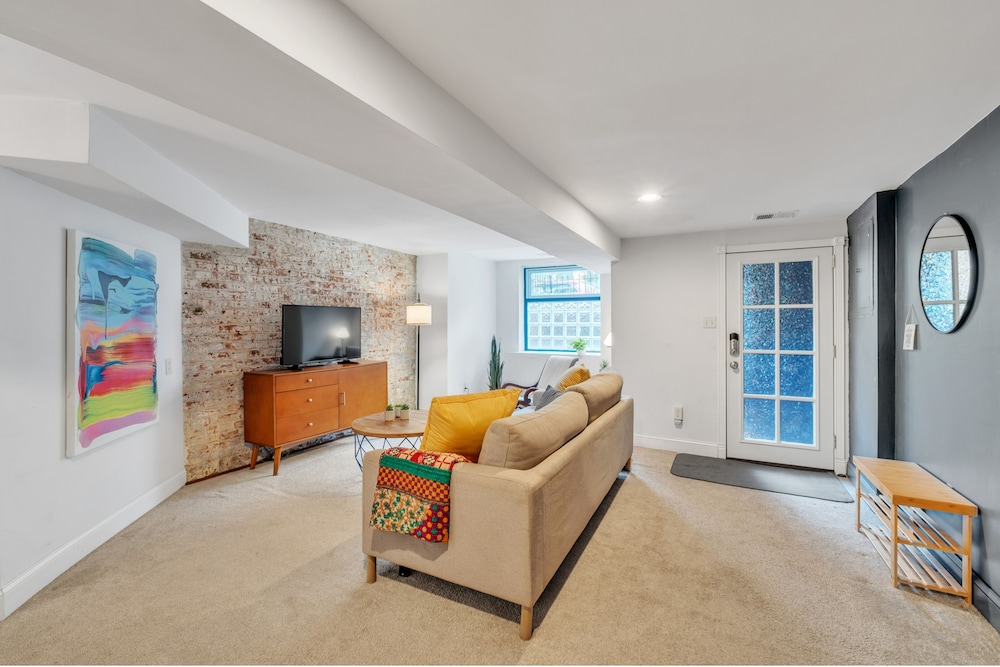 Cute And Charming 1br In Fantastic Location By Redawning - Washington, DC