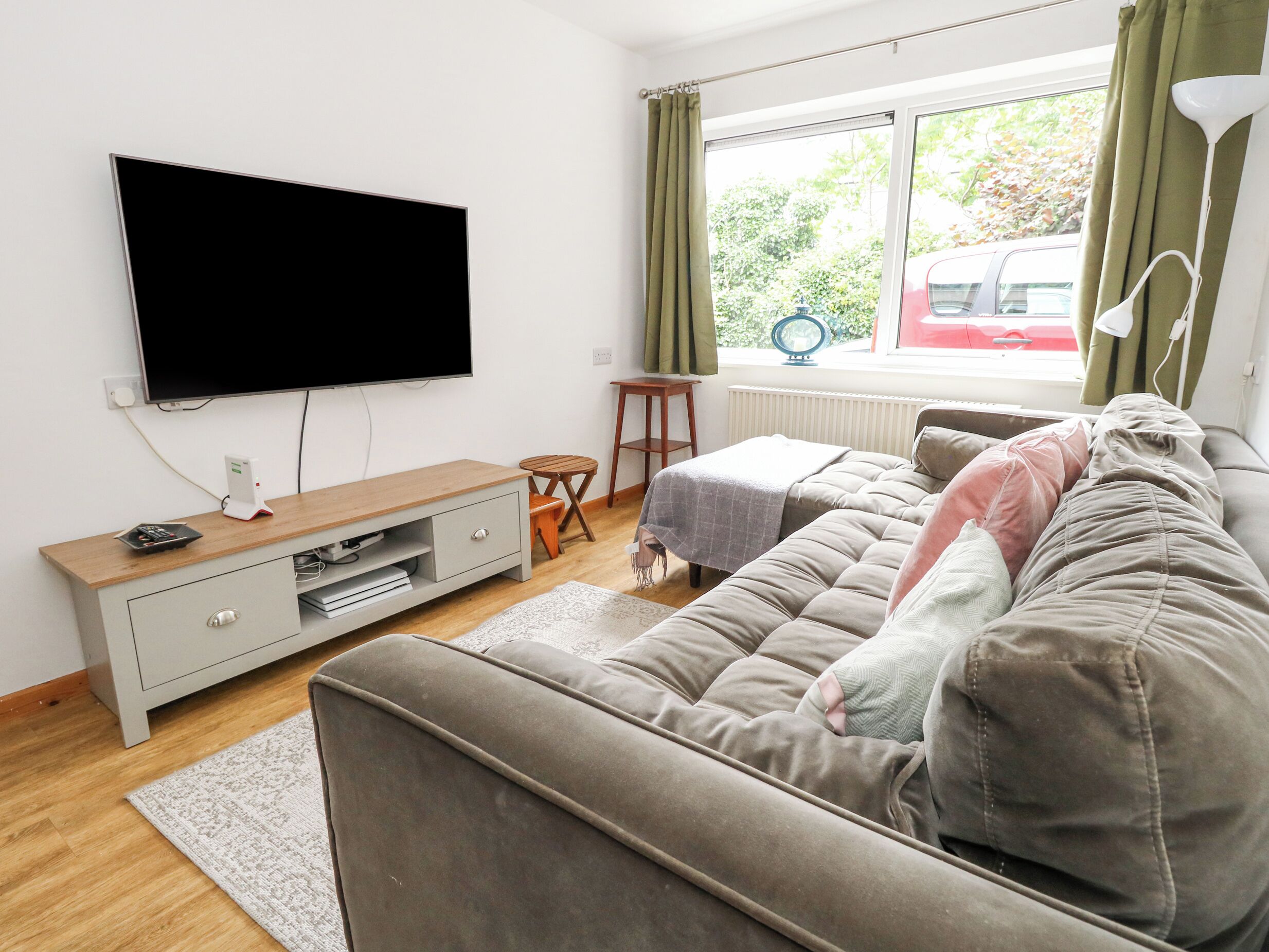 Mermaid Cottage, Family Friendly, With A Garden In Wakeham, Portland - Weston