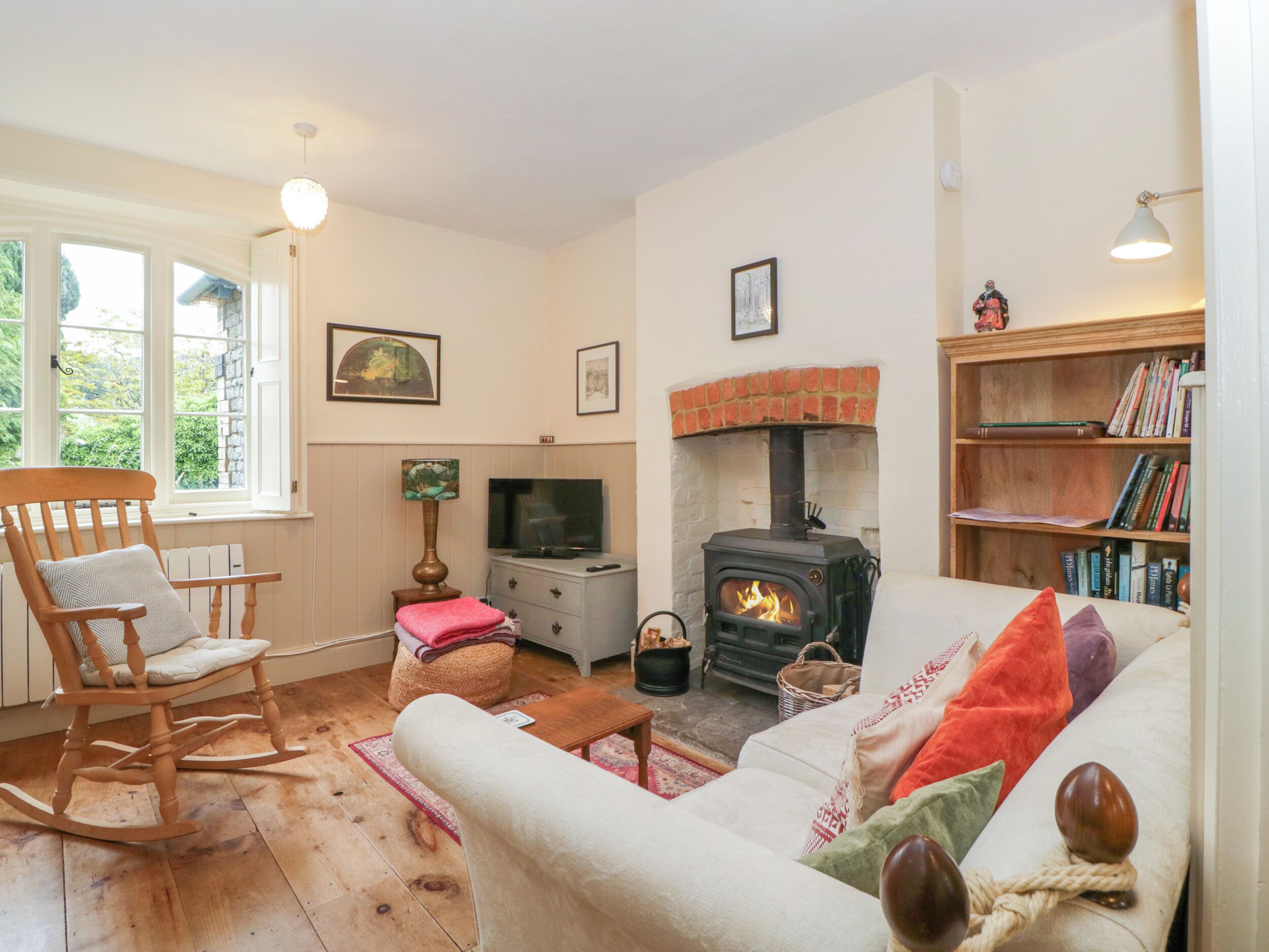 Teacher's Cottage, Pet Friendly, With Open Fire In Presteigne - 슈롭셔