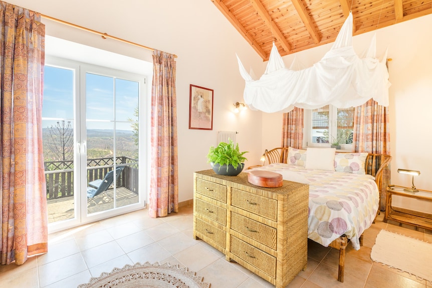 Holiday Home 'Casa Pavão - Selão Da Eira' With Sea View, Shared Pool And Wi-fi - Odeceixe