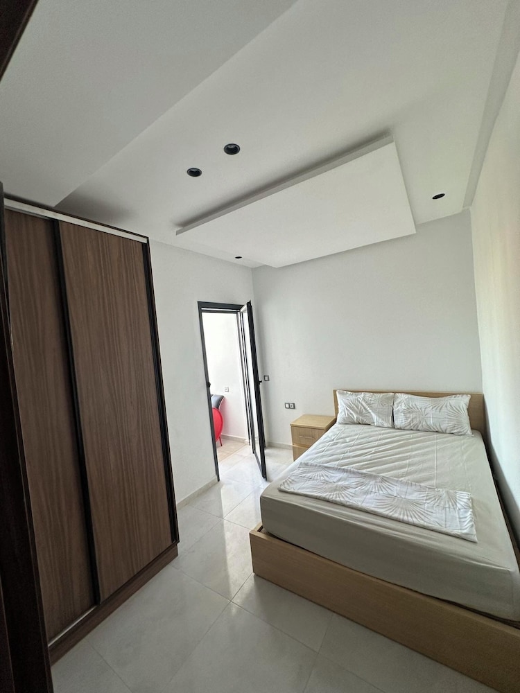 Charming 1-bedroom Apartment Few Steps From Mehdya Beach - Portugal