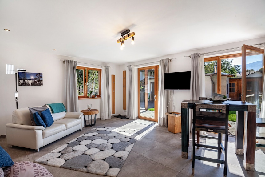 Apartment 'Ferienwohnung Pflegersee' With Mountain View, Private Terrace And Wi-fi - Garmisch-Partenkirchen