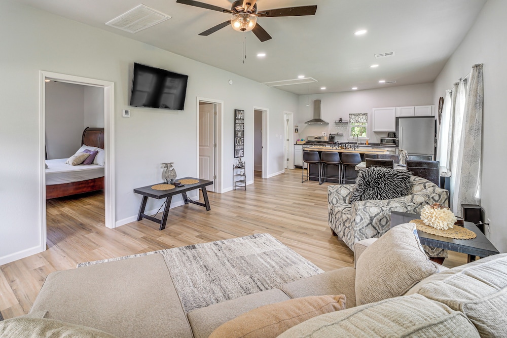 Mcalester Home W/ Large Yard & Grill! - Choctaw Casino-McAlester