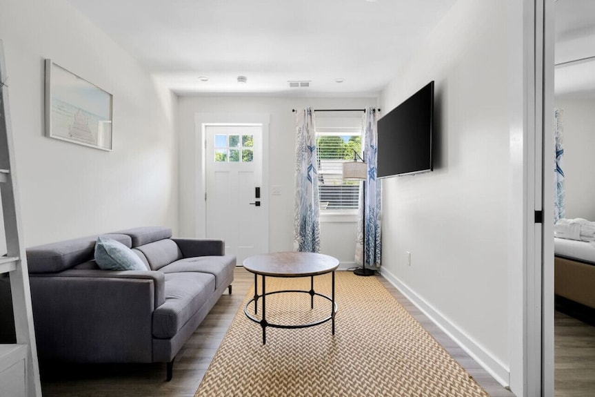 1 Bedroom Suite With A Pool! - ノースチャールストン, SC