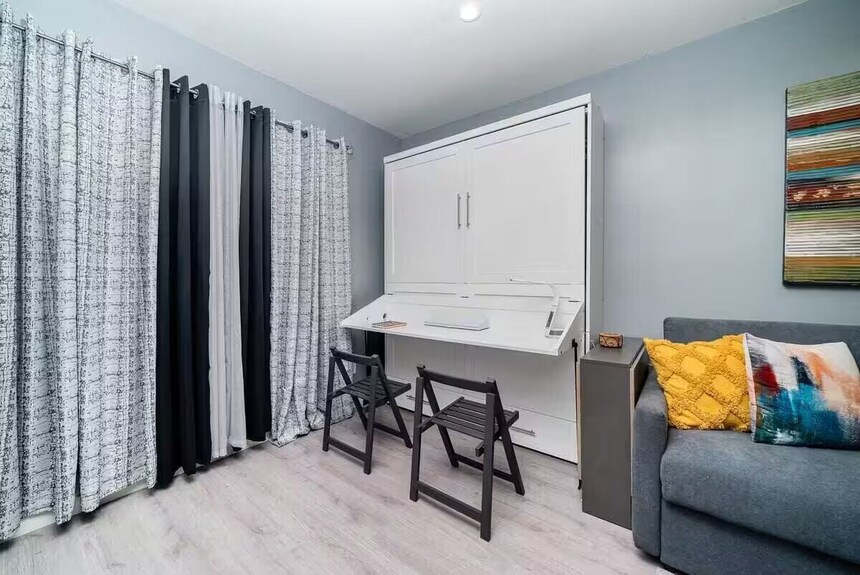 Melrose Exec Studio Queen + Bunk - Pet-friendly - San Marcos, CA