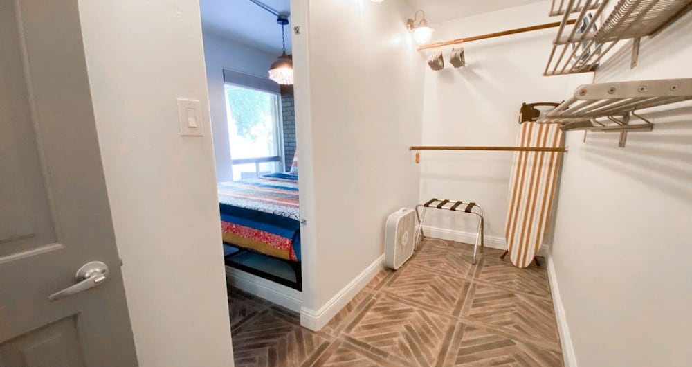 Cozy 1-bedroom, Resort Style Condo. W/ Wifi, Ac In Beautiful Scottsdale - Scottsdale, AZ