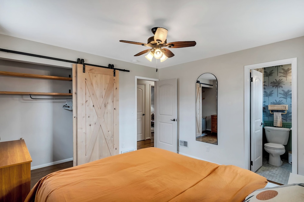Pet Friendly Charming 2br House, Open Floor Plan, Modern Kitchen, Office - Harrison, OH