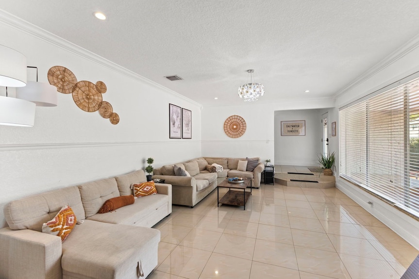 Tampa Oasis W/ Hottub + Heated Pool - Tampa