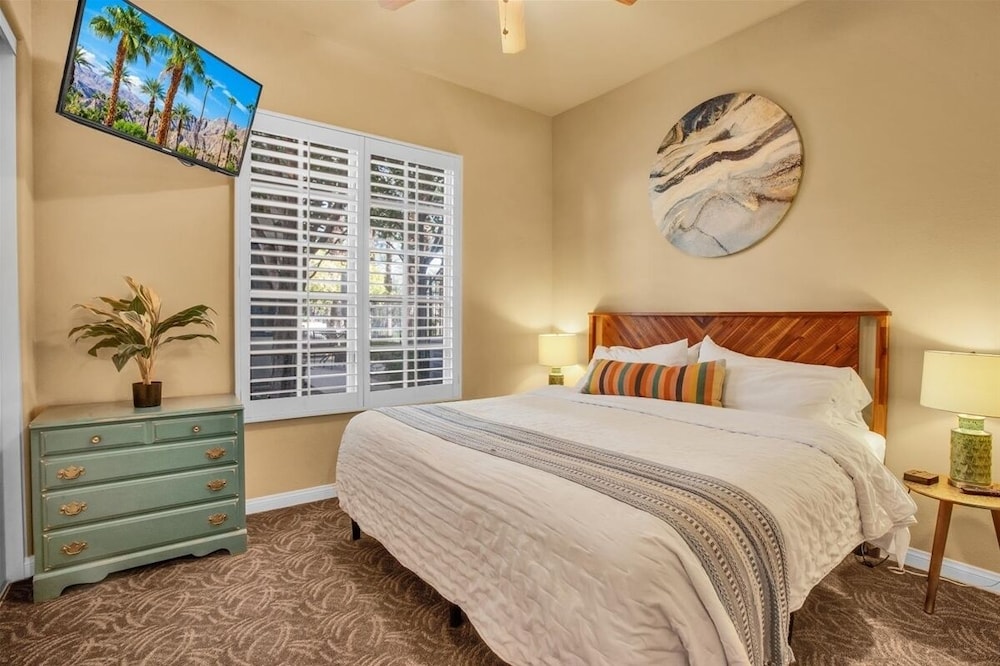 Desert Crown Jewel Retreat In La Quinta #A - California