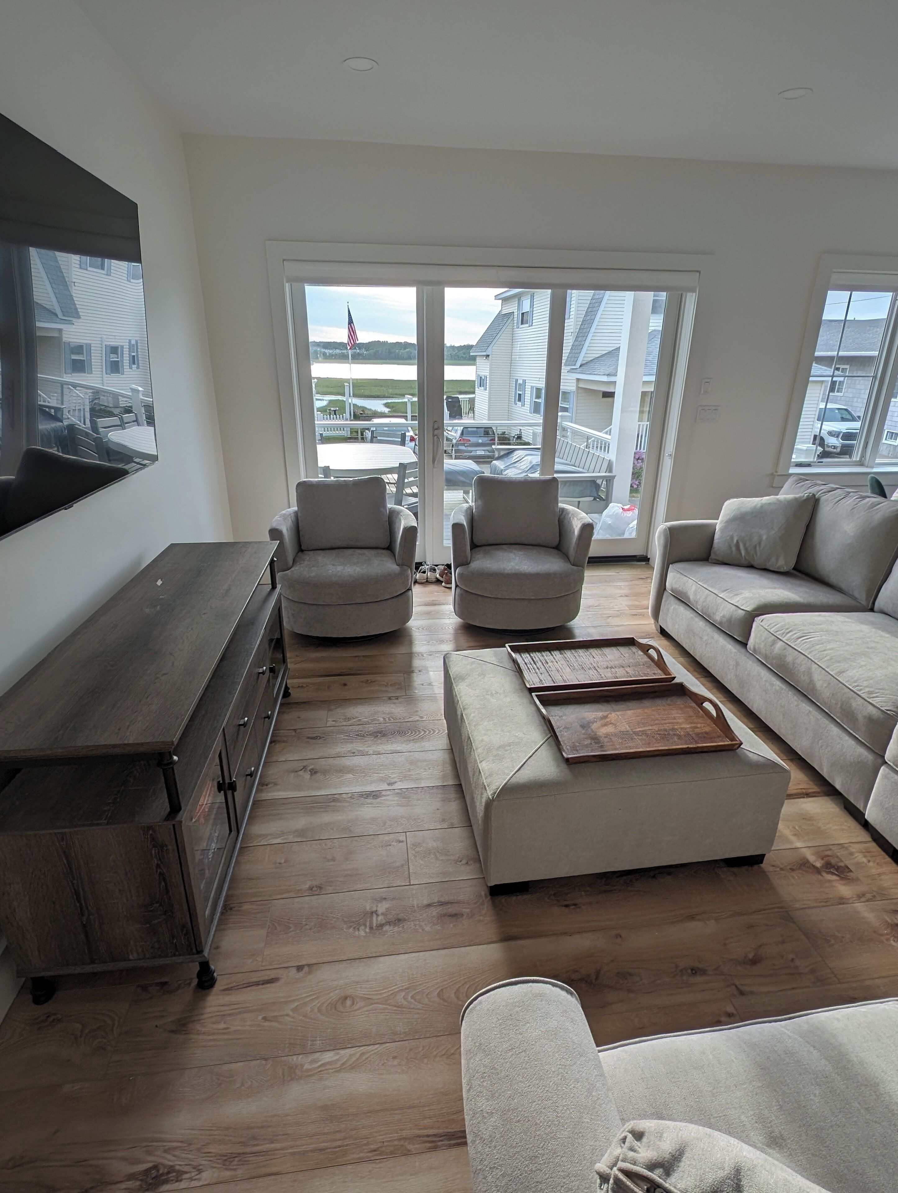 Spacious 6 Br, 4.5ba With Water Views Across Street From Beautiful Wells Beach - Wells, ME