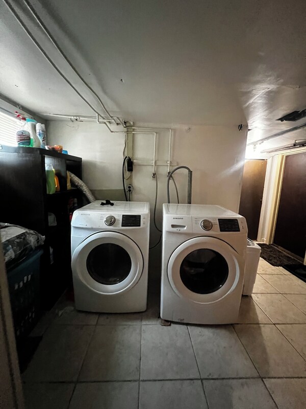 Charming 3-bedroom House With Wifi And Ac In Hartford - Hartford, CT